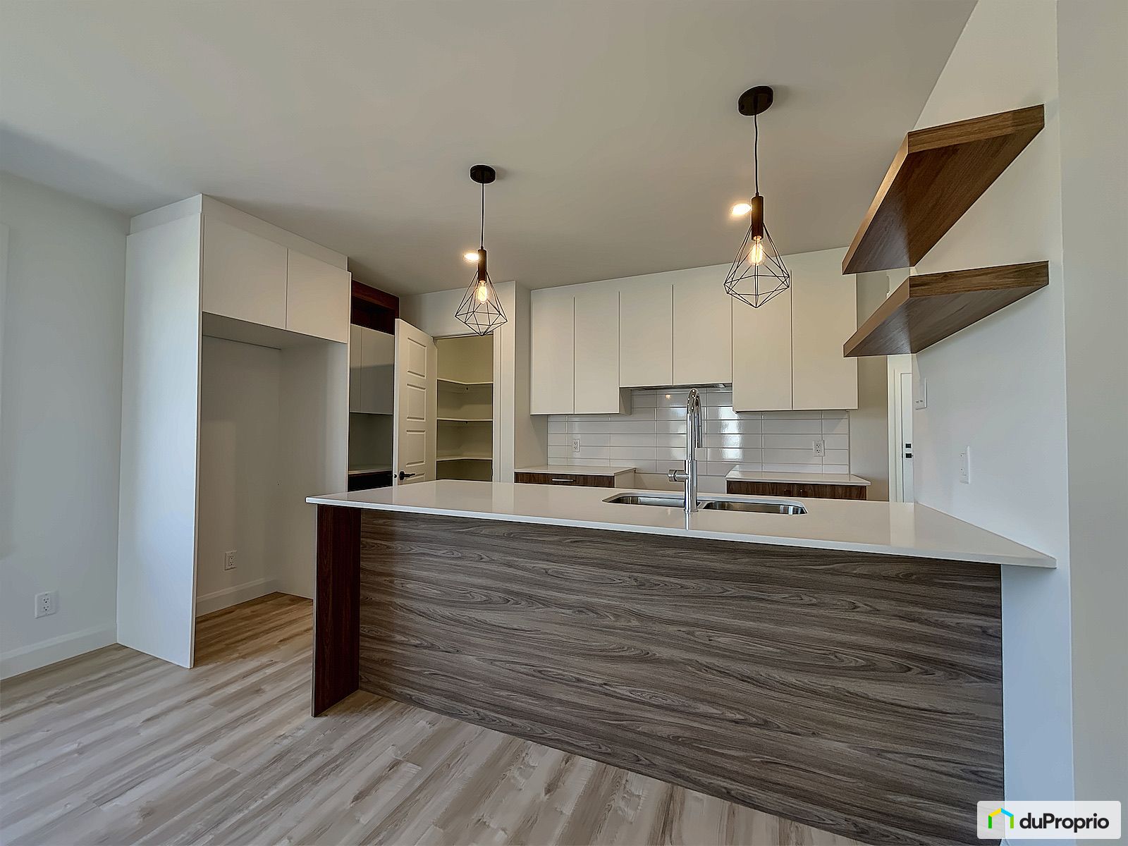 101-113, rue Plante, St-Lambert-De-Lauzon à louer