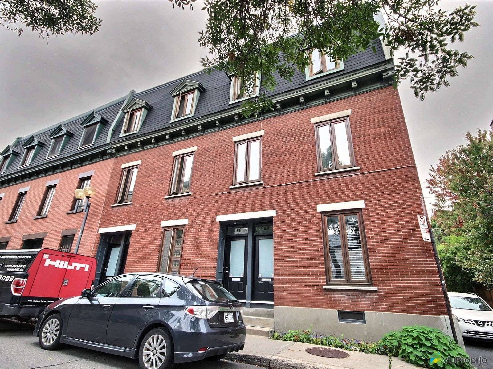 facade-triplex-montreal-centre-ville-ville-marie-1600-7868235.jpg