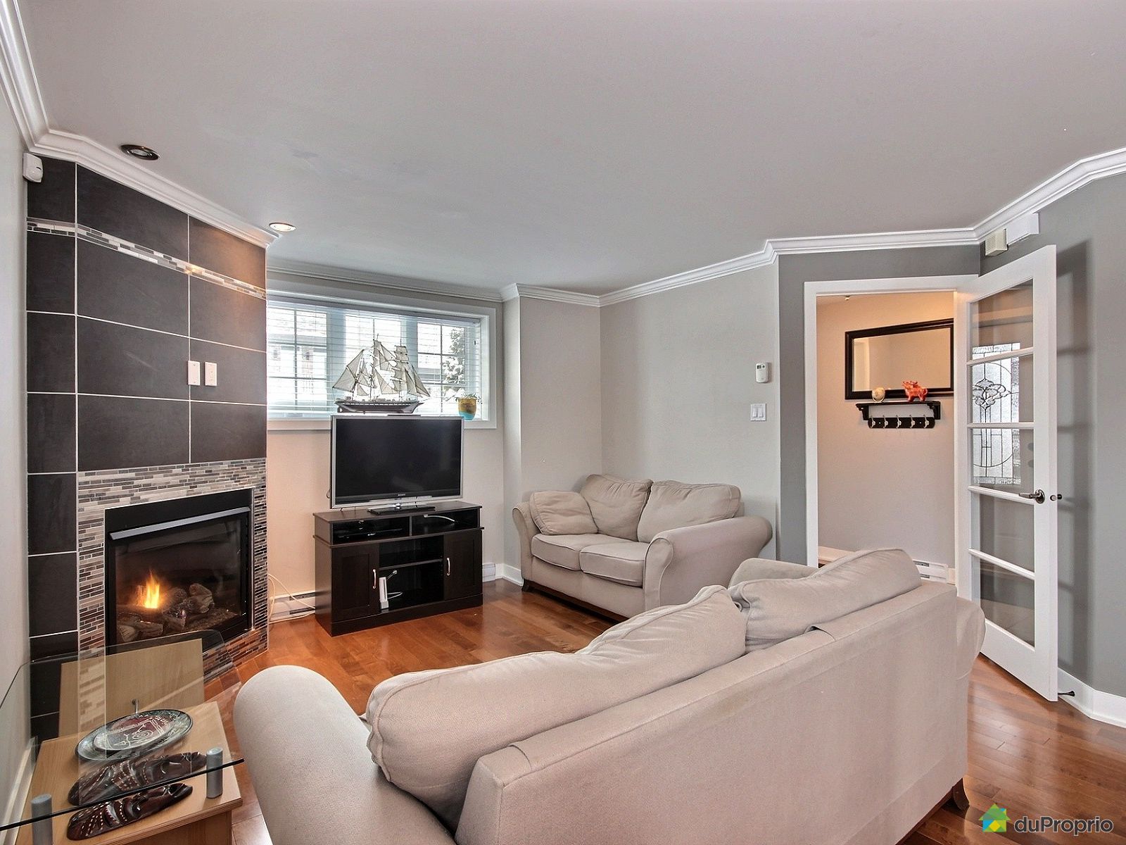 salon-condo-ste-rose-1600-8216793.jpg
