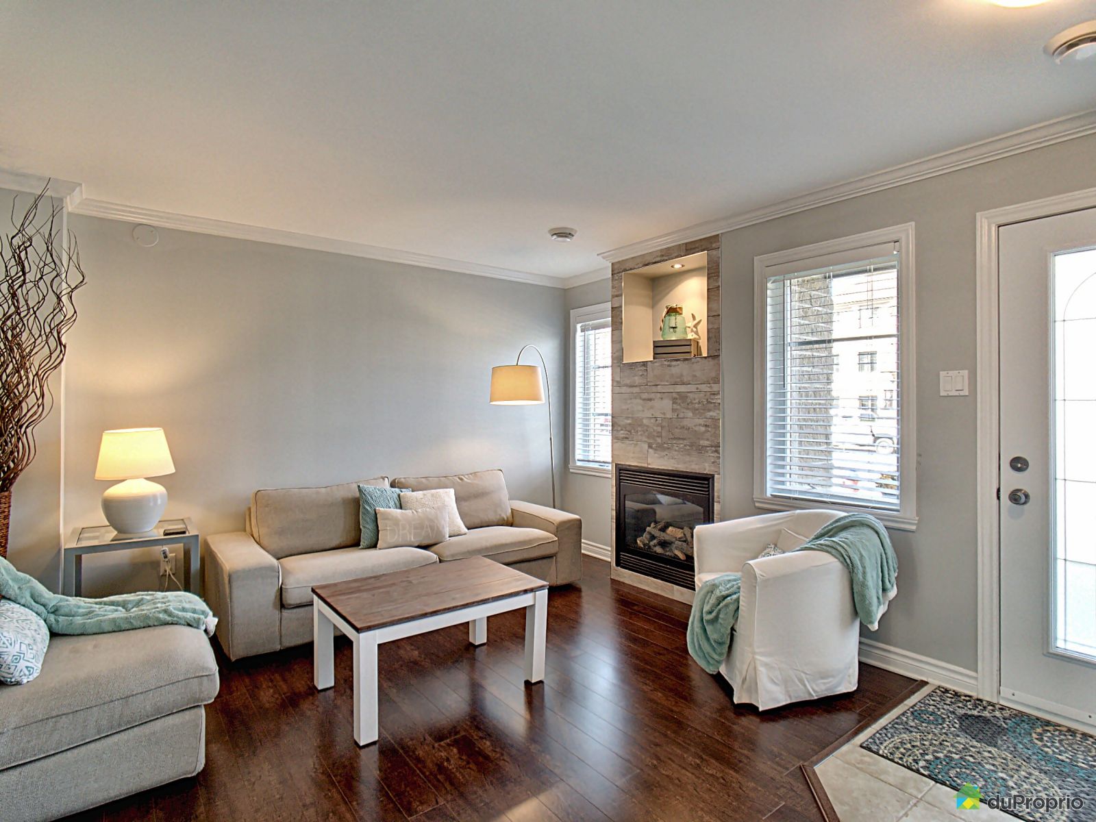 condo-ste-rose-1600-9217414.jpg