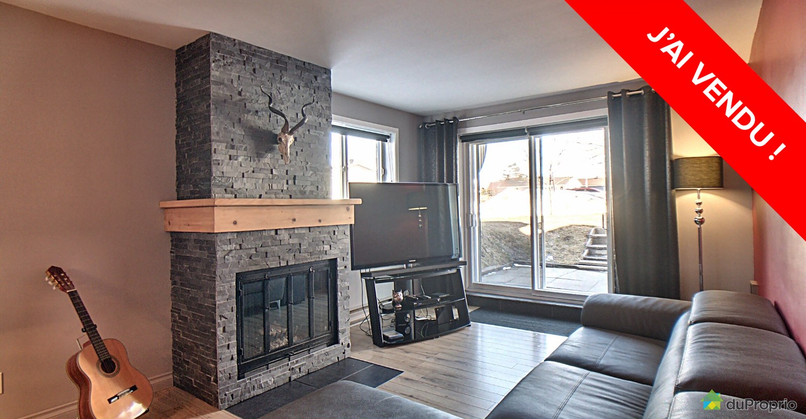 foyer-condo-chicoutimi-chicoutimi-1600-10005087-vendu.jpg