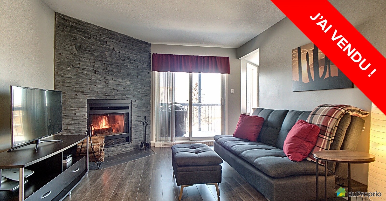 salon-condo-ste-foy-1600-10919505-vendu.jpg