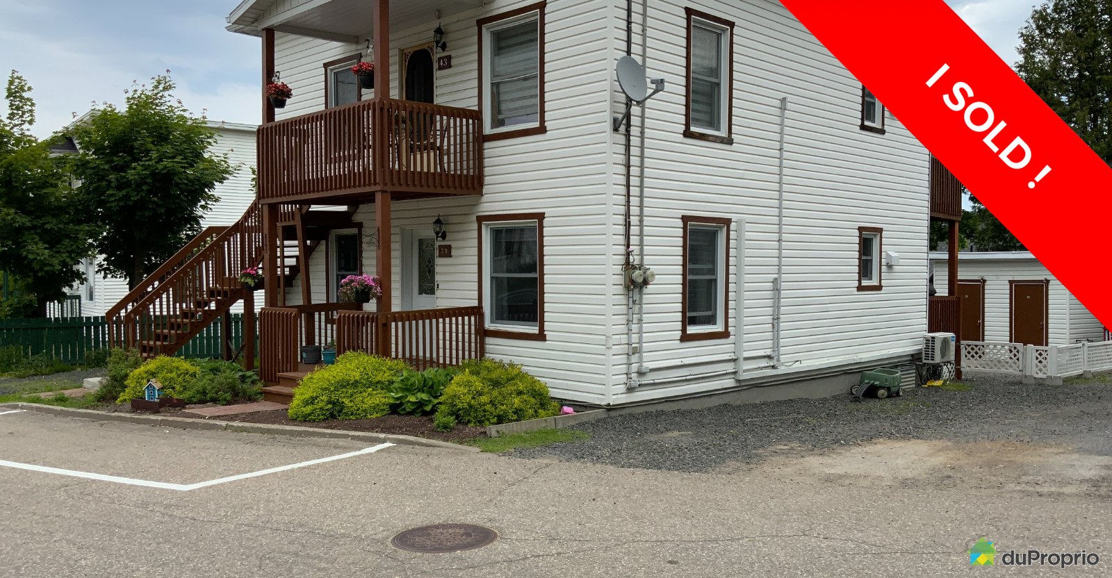duplex-la-malbaie-1600-12426471-sold.jpg