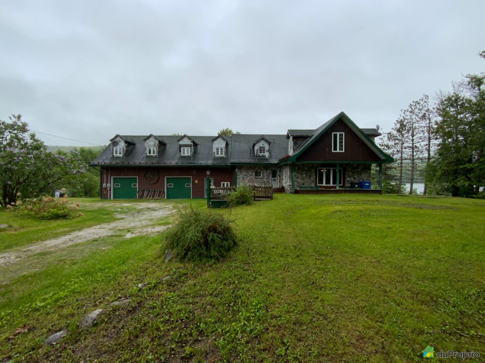 Maison 2 étages à vendre Blue Sea 4 chambres 1 salle de bain #1010480