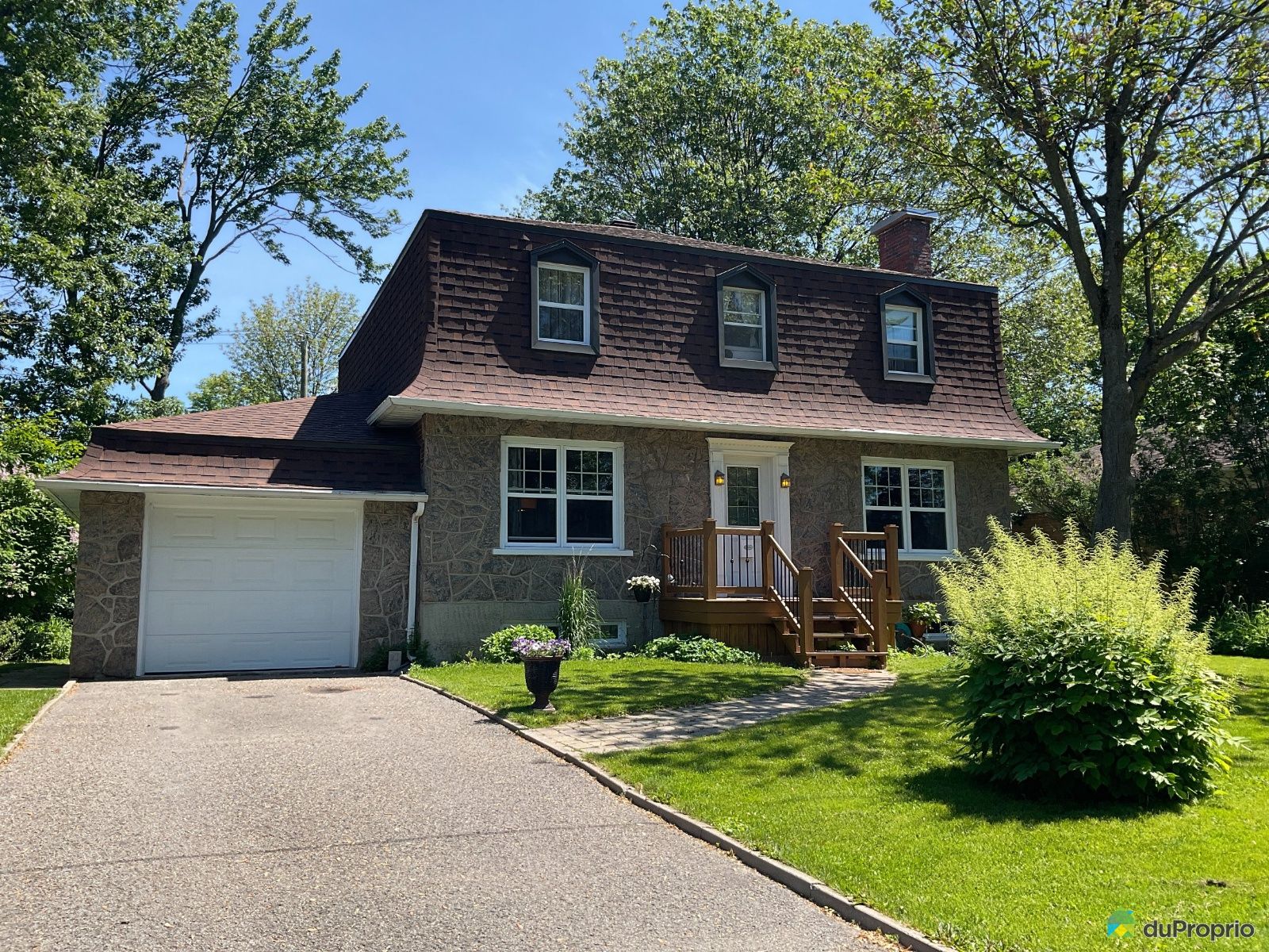 2 Storey for sale Sillery 5 bedrooms 1 bathroom #1012368