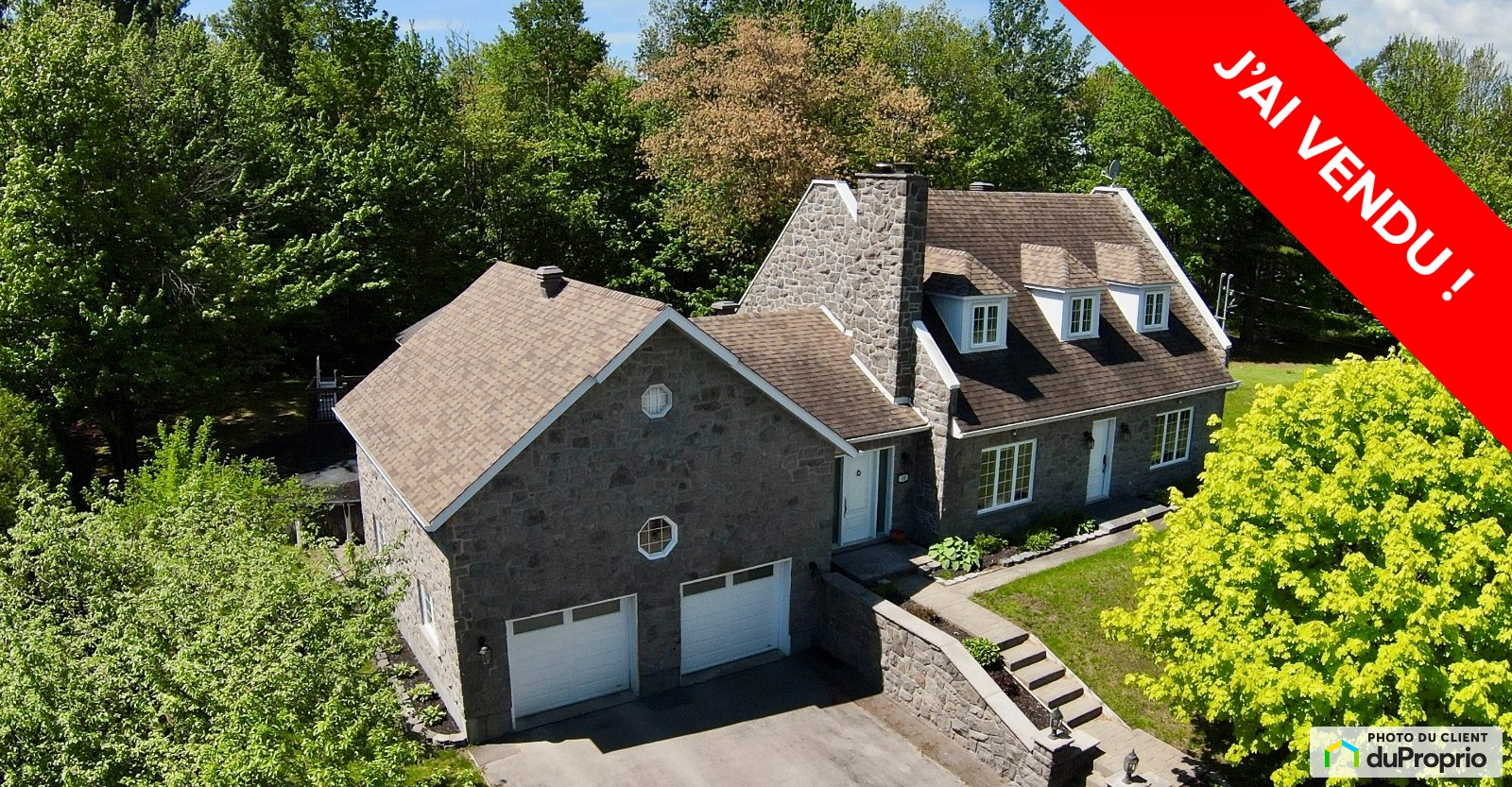 vue-aerienne-maison-a-un-etage-et-demi-st-lin-laurentides-1600-13109332 ...