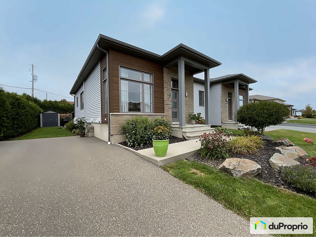 Maisons à vendre, Granby