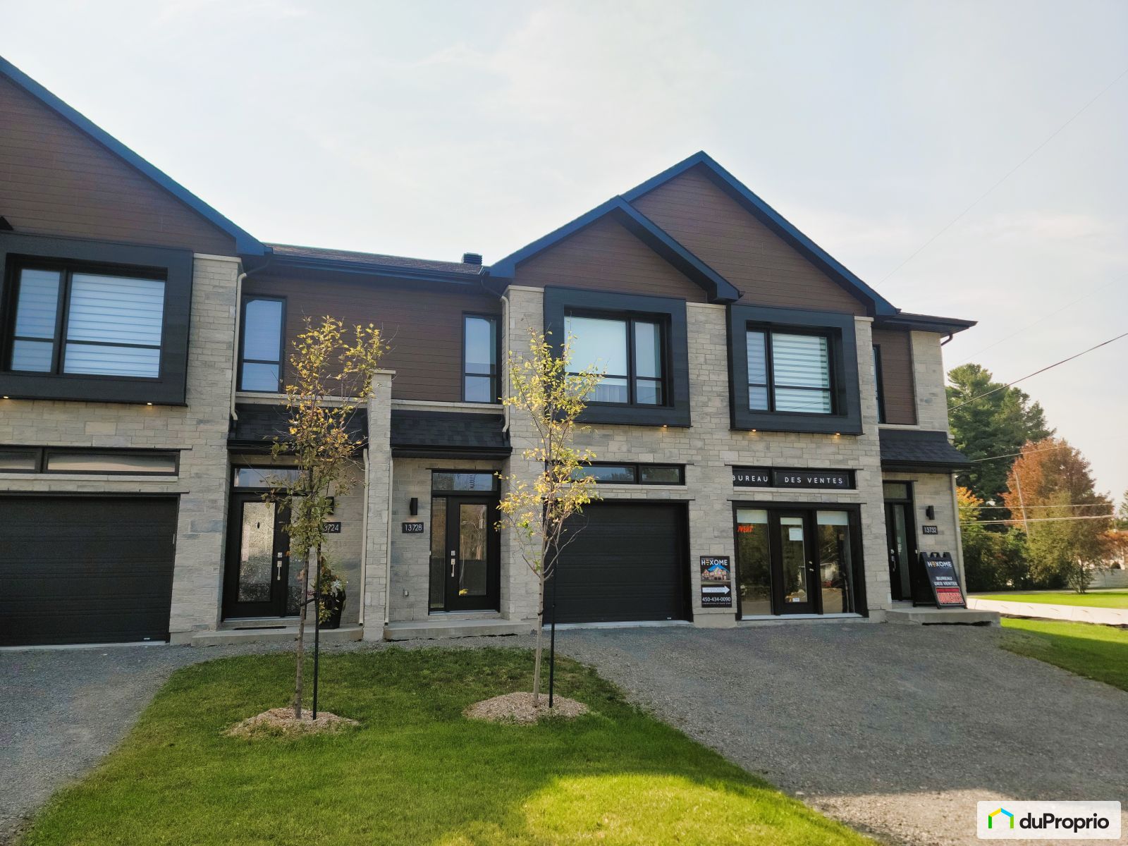 Maison De Ville Neuve Mirabel | Ventana Blog