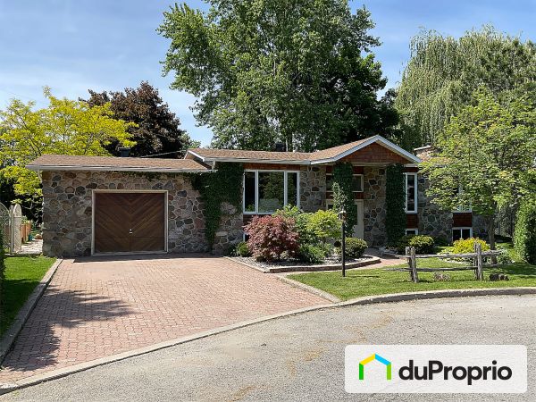 Maisons à vendre, Delson