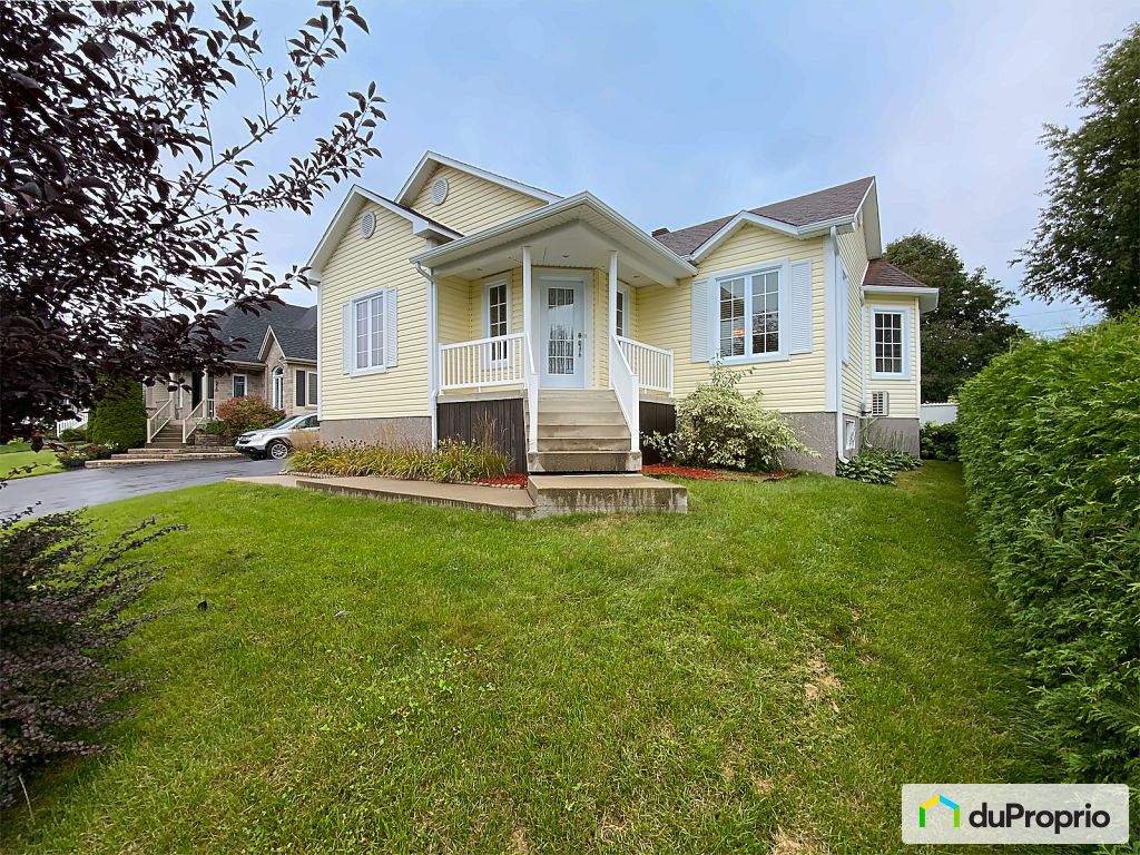 Condos, maisons à vendre, Granby