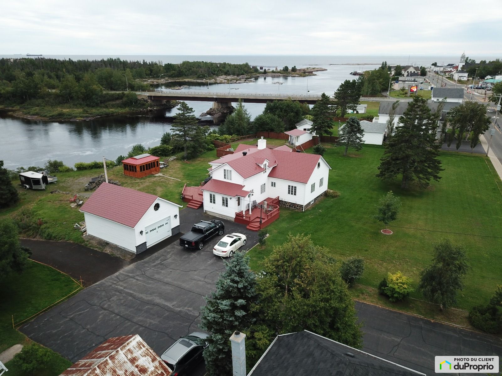 Maison 2 étages à vendre Port-Cartier 4 chambres 2 salles de bain #1084426