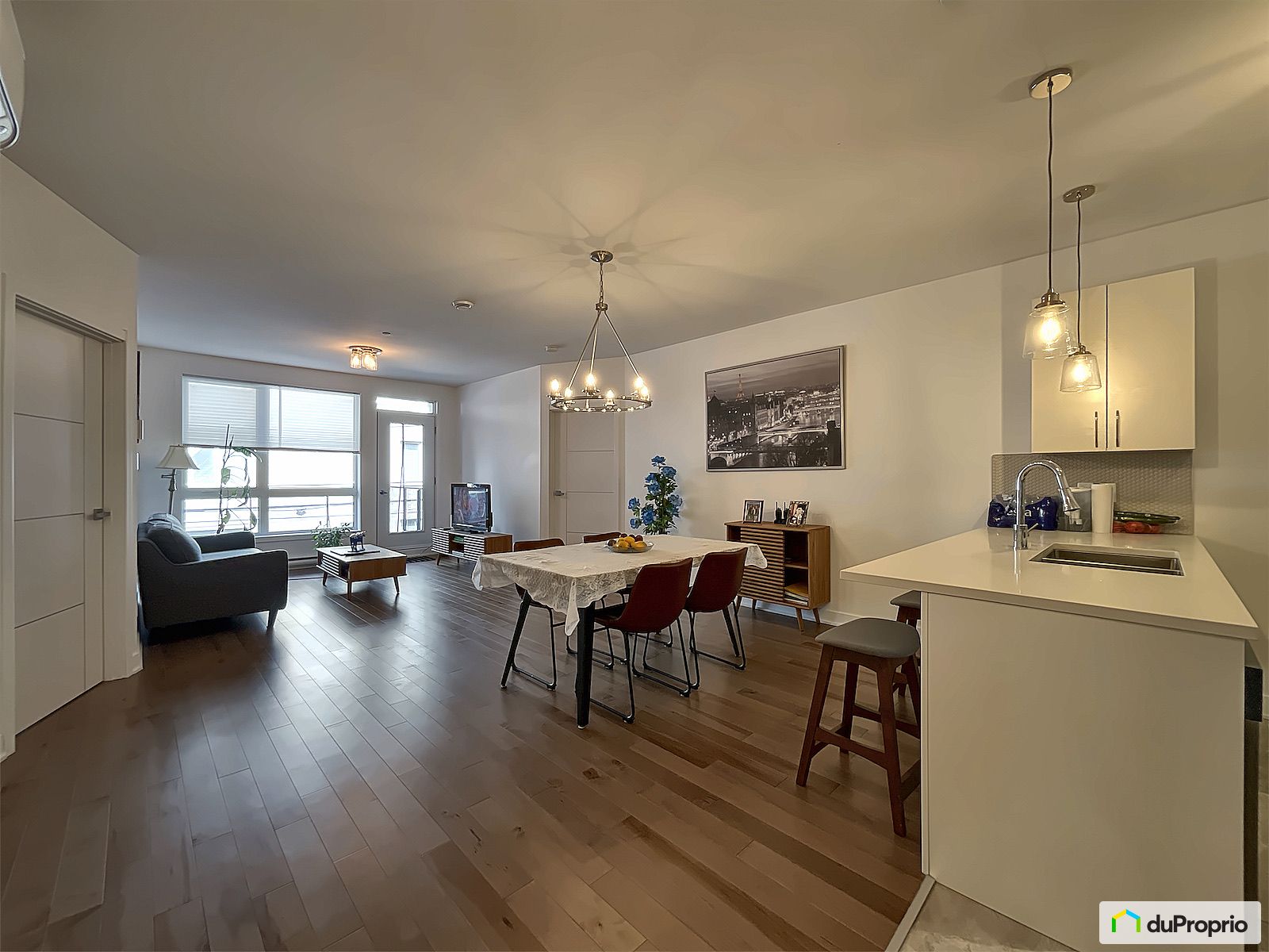 Condominium for sale Saint-Léonard 2 bedrooms 1 bathroom #1101086