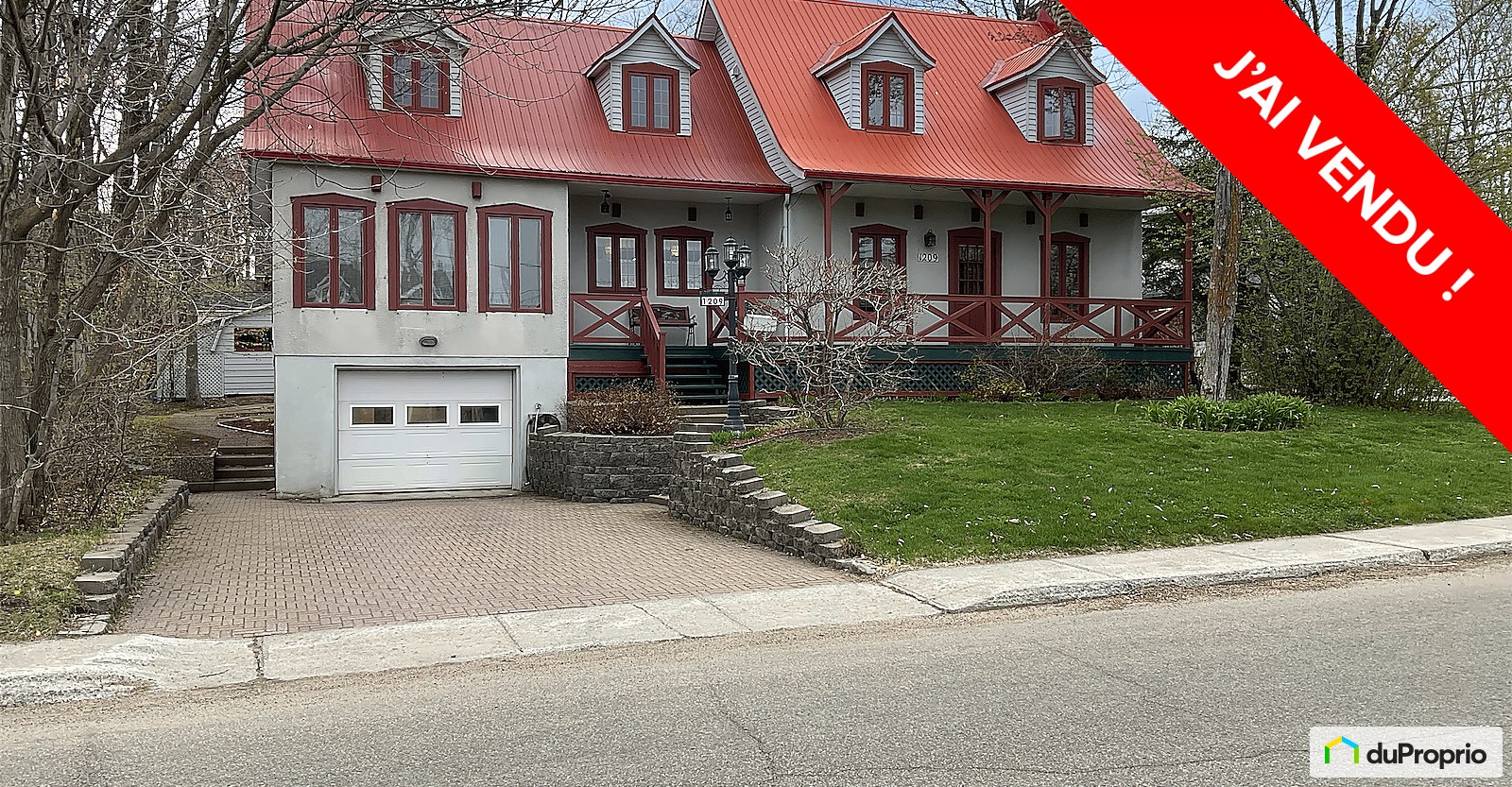 maison-2-etages-charlesbourg-1600-14983785-vendu.jpg