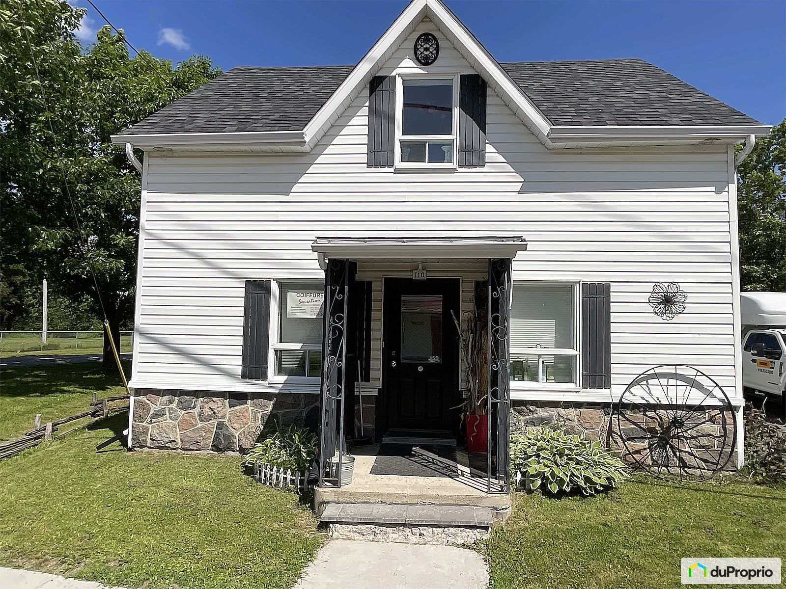 Maison 2 étages à vendre St-Donat-De-Rimouski 5 chambres #1107884