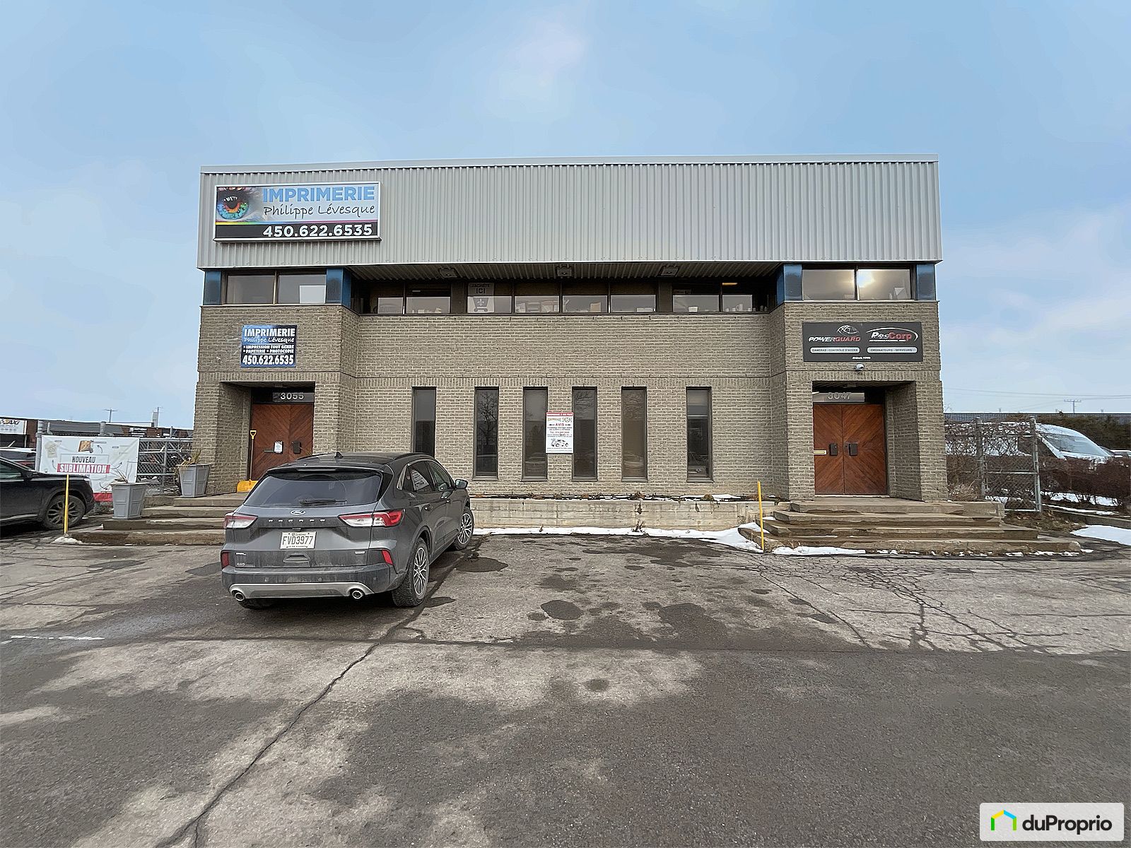 Commercial building for sale Vimont #1118645