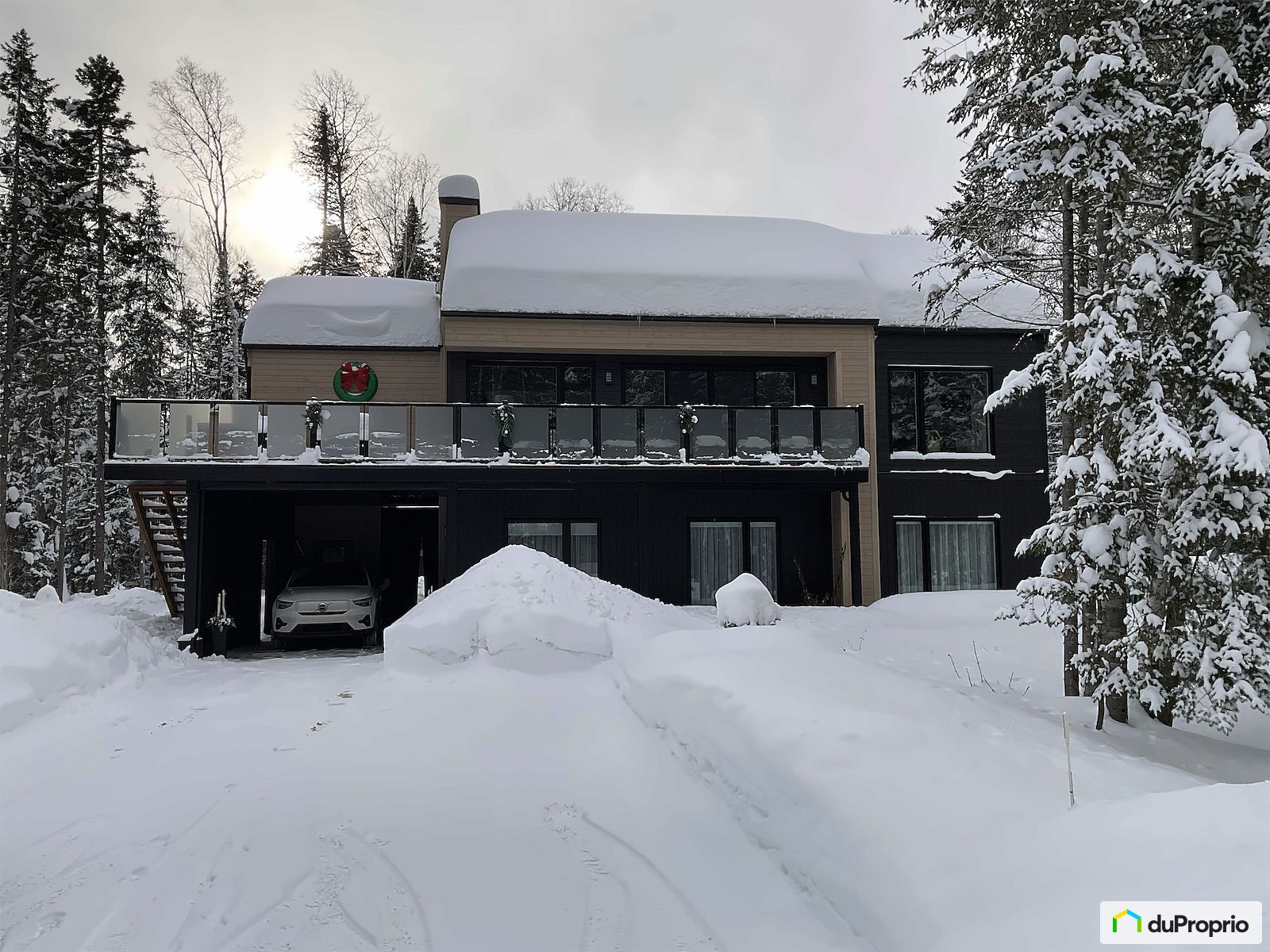 Maison 2 étages à vendre St-Donat 3 chambres 1 salle de bain #1121809