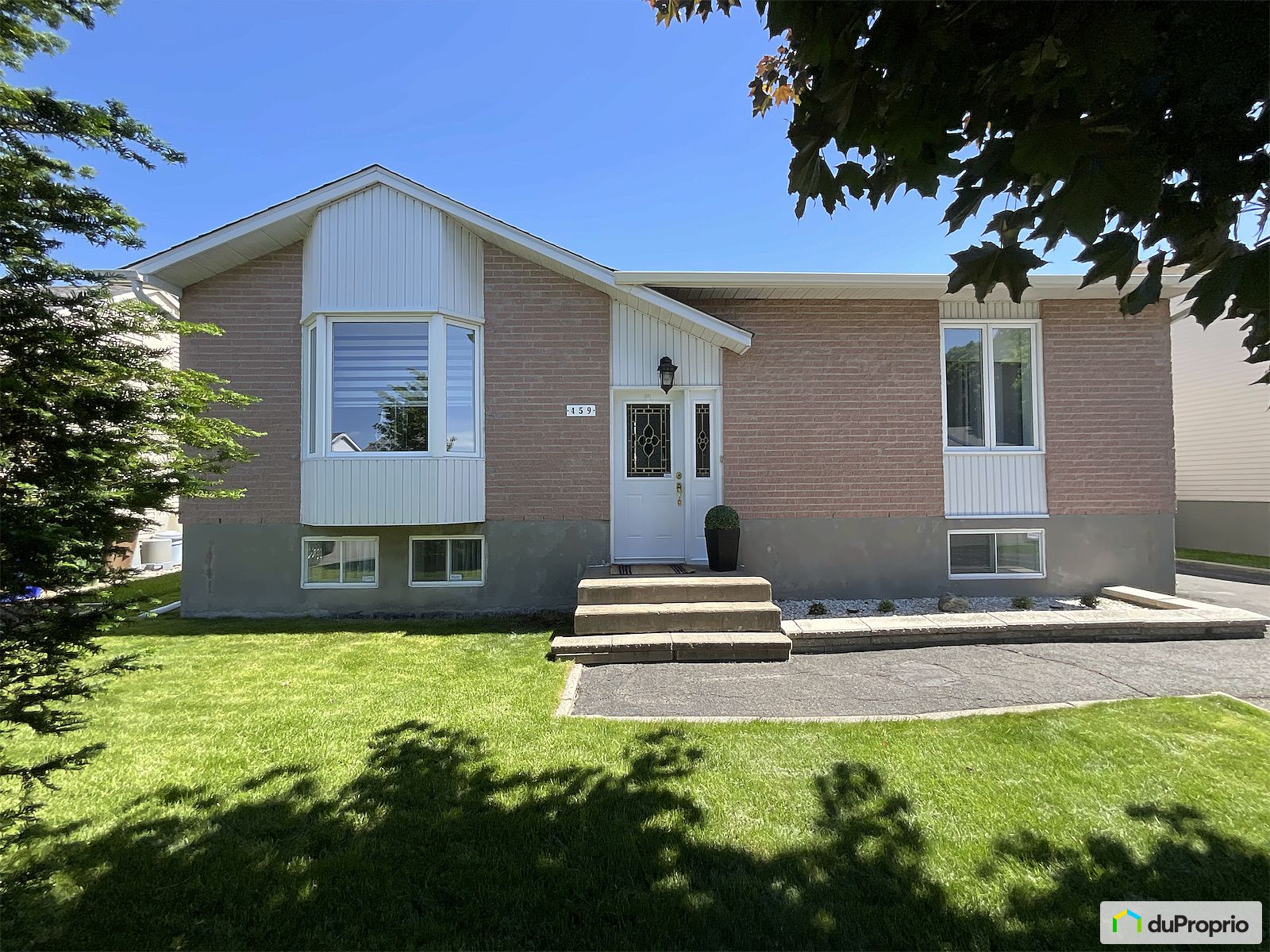 Bungalow à vendre Ste-Julie 4 chambres 1 salle de bain #1134429